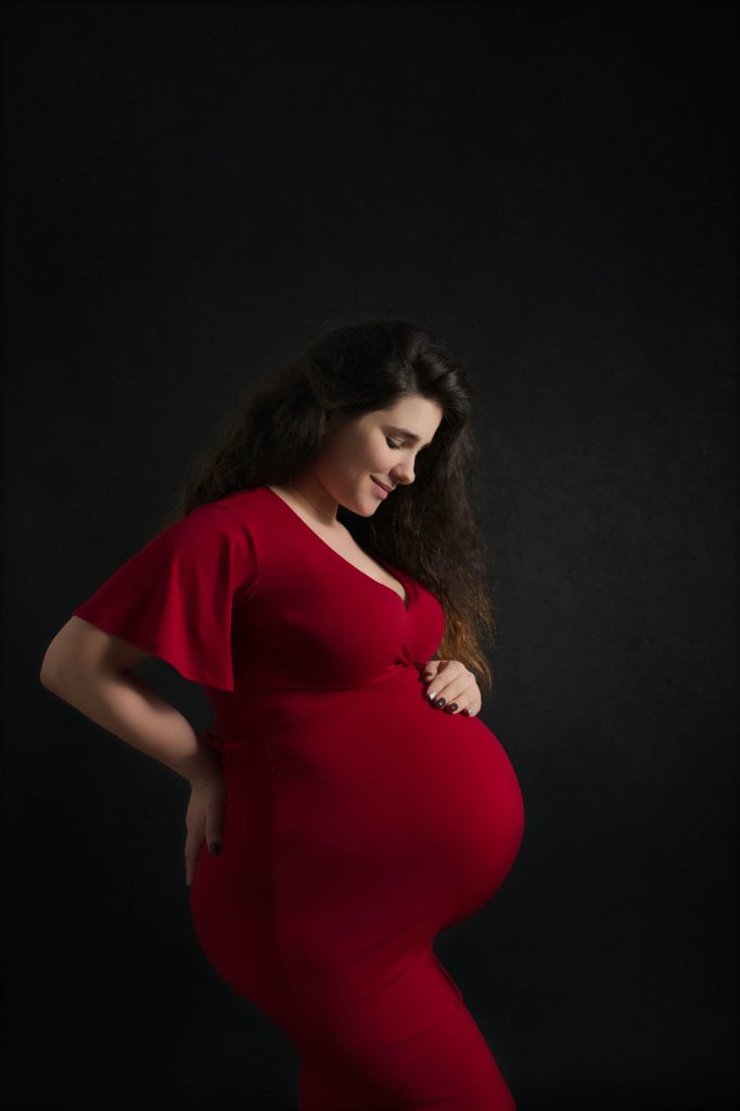 Maternity Photoshoot Outfit Ideas